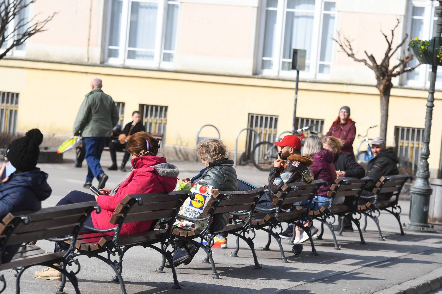 Faktor plus: Više od polovine građana prihvatilo bi francusko-nemački plan - Naslovi.net