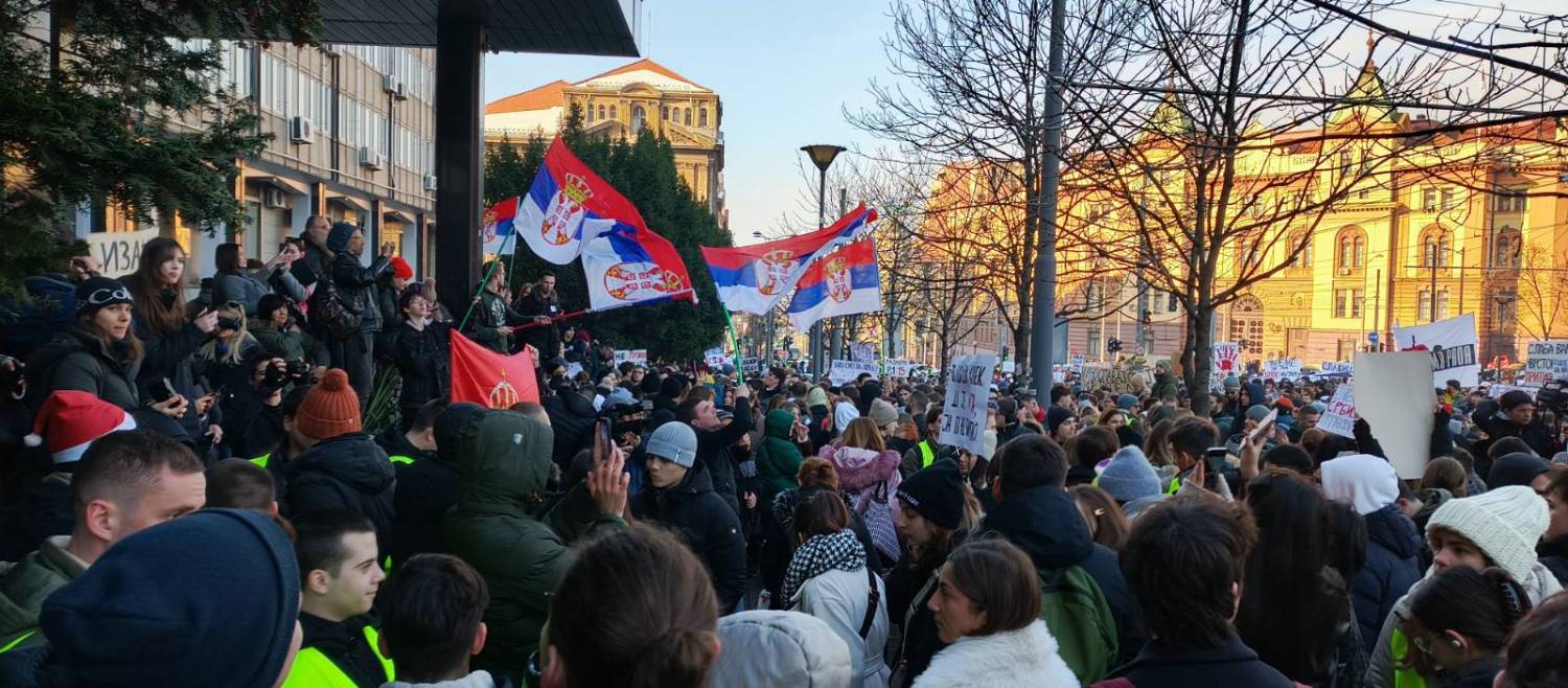 Etleboro.org - Počeo studentski protest „Hoćemo izbore“