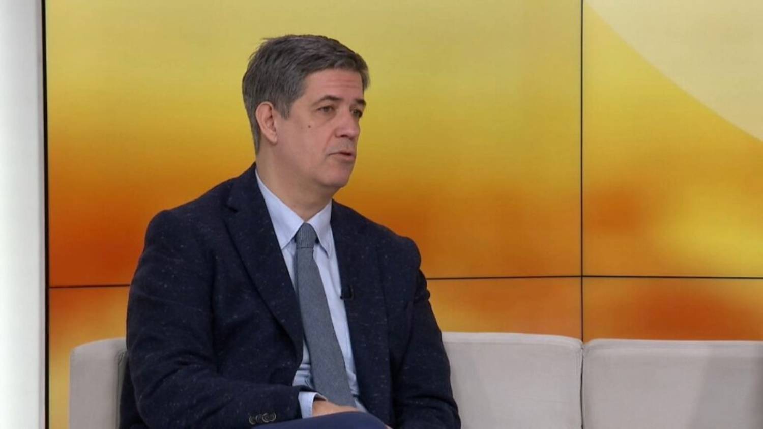 Miljuš: Politička kriza velikih razmera u Srbiji, rešenje je smena ...